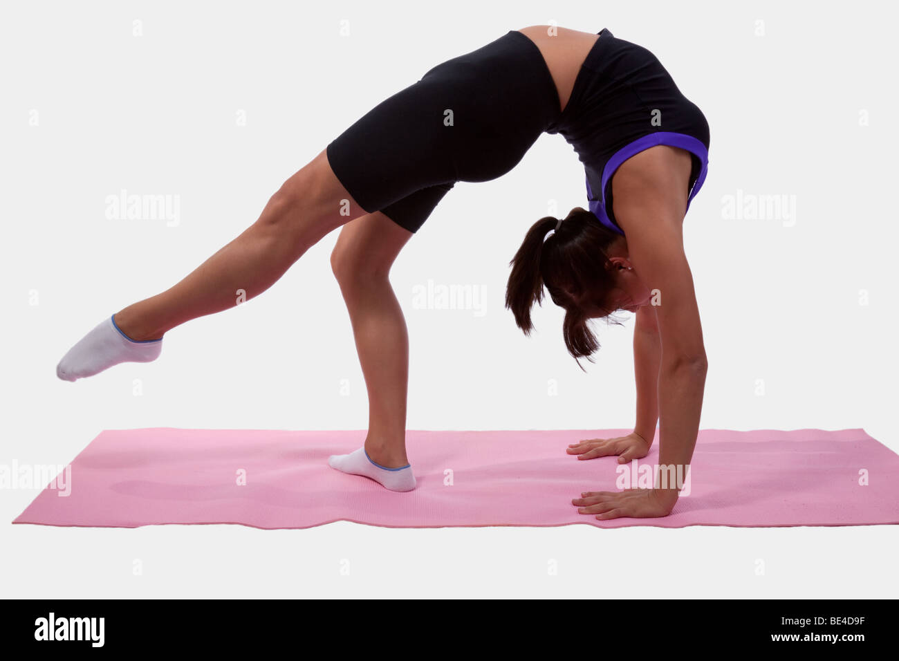 Backwards bend hi-res stock photography and images - Alamy