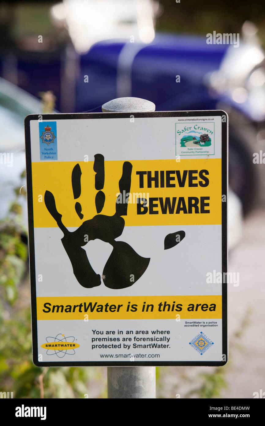 Smartwater sign hi-res stock photography and images - Alamy