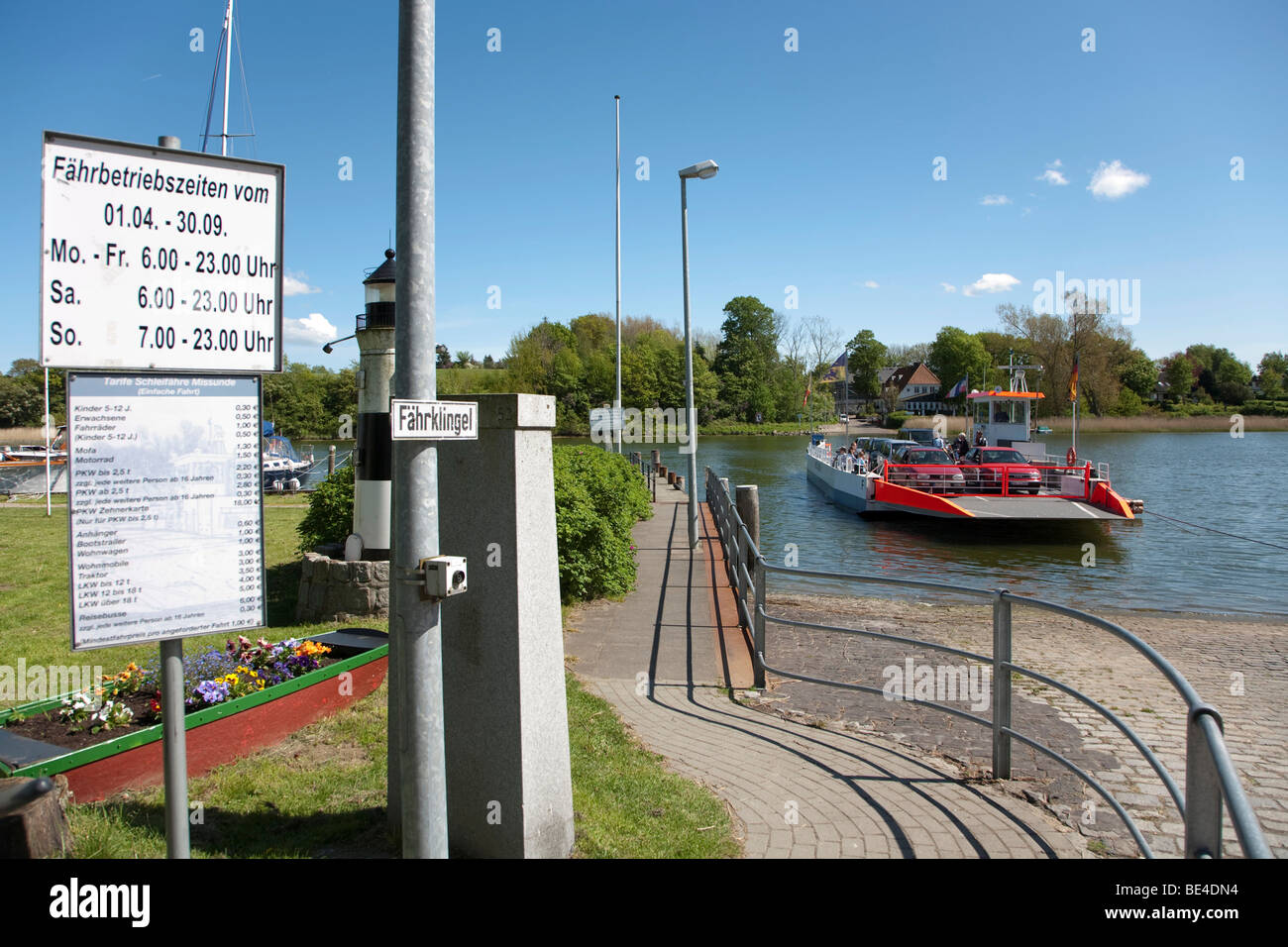 Ferry transporting people and cars, cable ferry with hydraulic drive ...