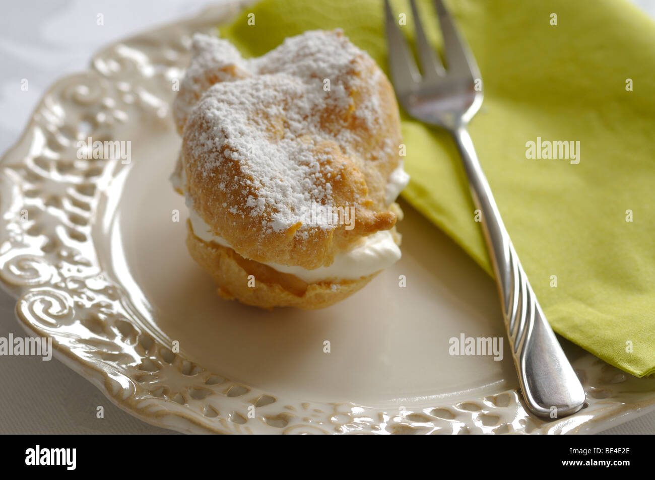 Puff cake hi-res stock photography and images - Alamy