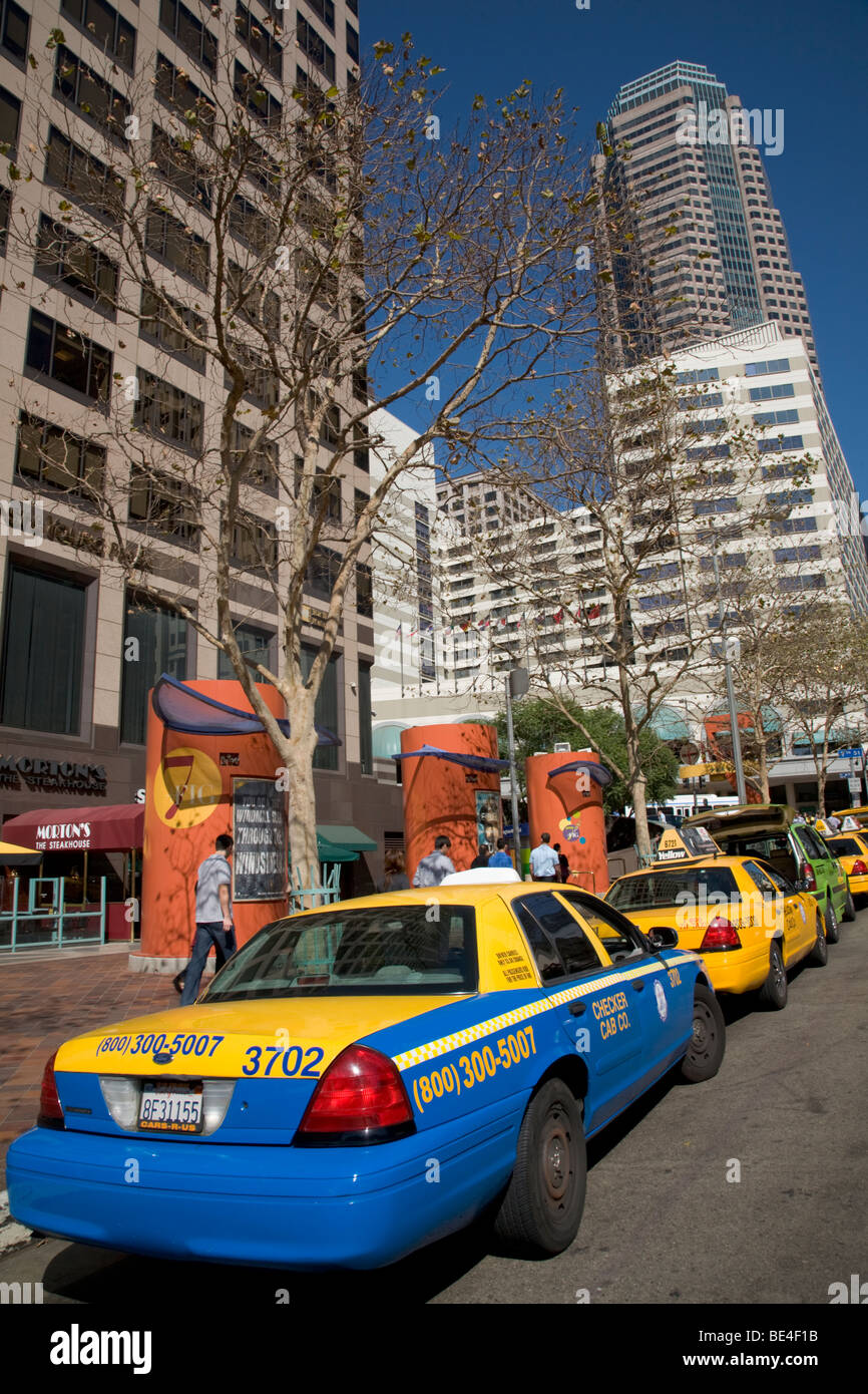 Taxi cab in los angeles hi-res stock photography and images - Alamy