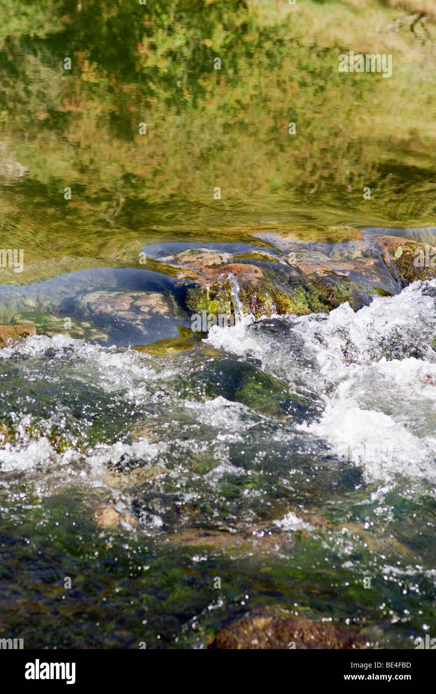 river dove dovedale peak district national park derbyshire ...