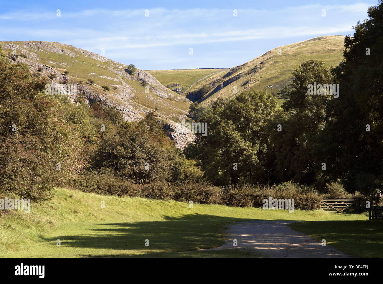 river dove dovedale peak district national park derbyshire ...