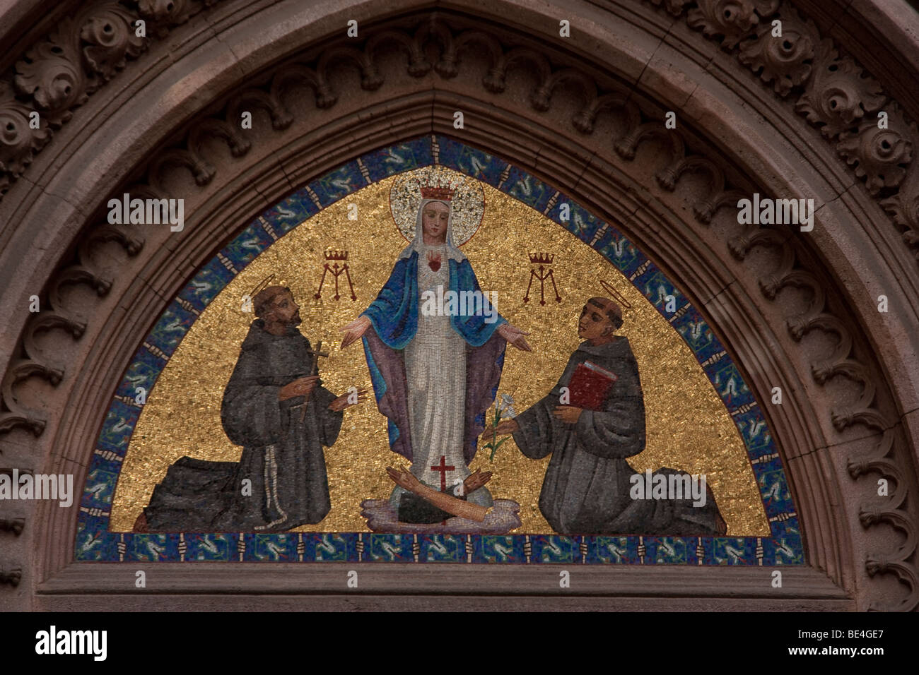 Church gold hi-res stock photography and images - Alamy