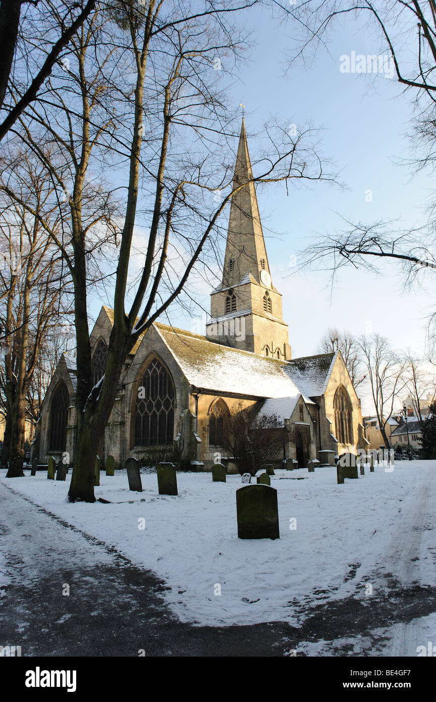 Cheltenham england snow hi-res stock photography and images - Alamy