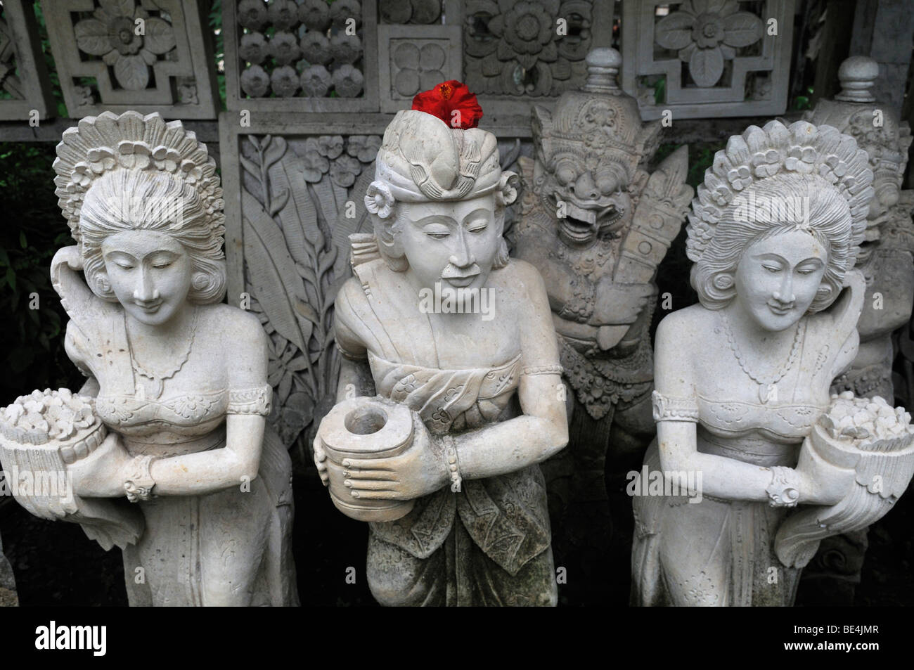 Balinese traditional sculptures hi-res stock photography and images - Alamy