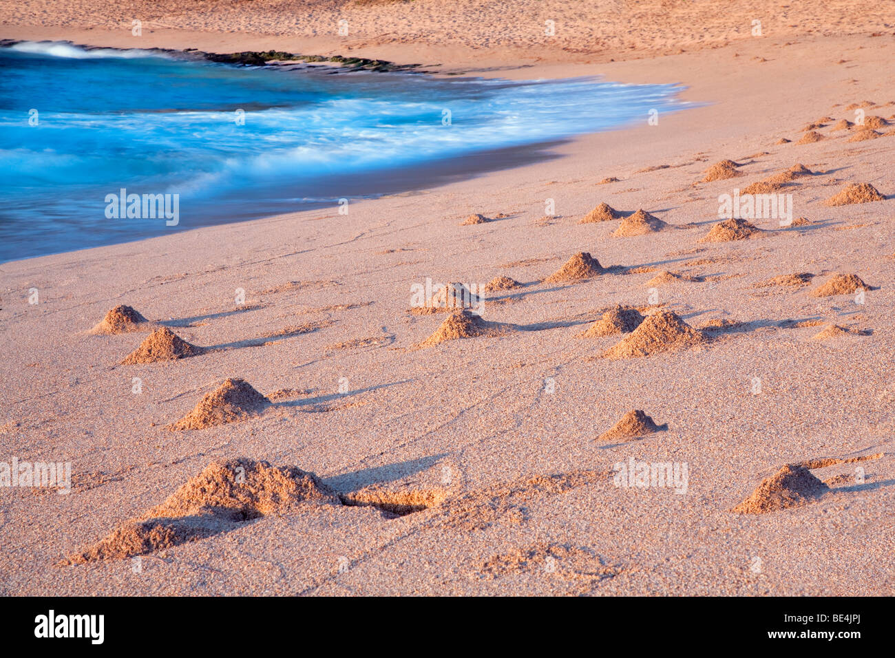 Mounds hi-res stock photography and images - Alamy
