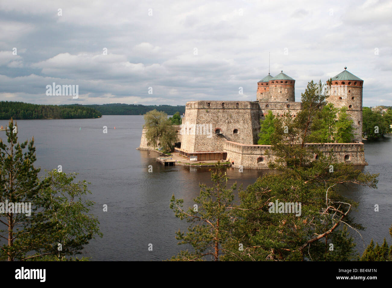 Olavinlinna castle water castle savonlinna hi-res stock photography and ...
