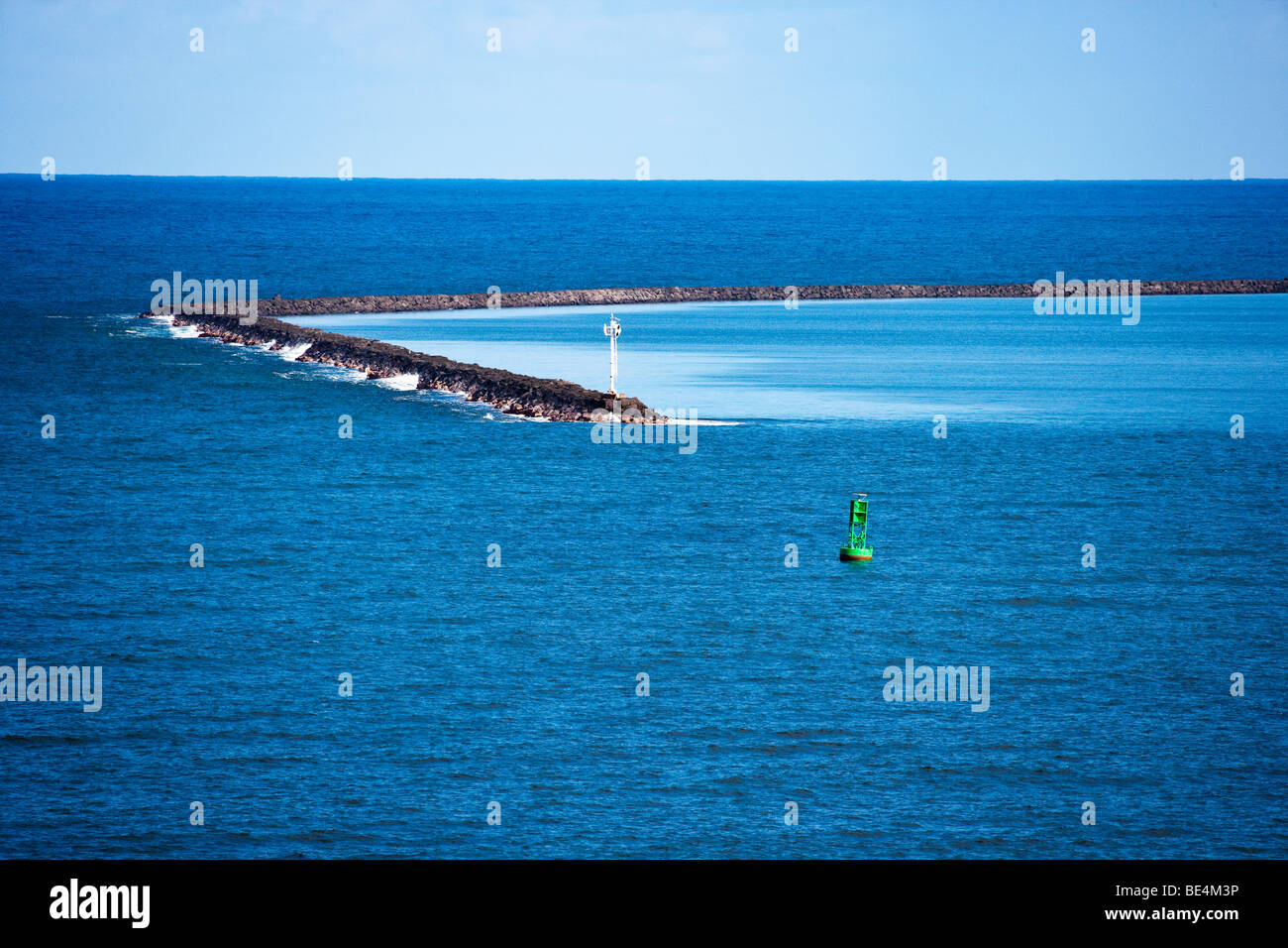 Breakwater in Hilo Bay Stock Photo - Alamy