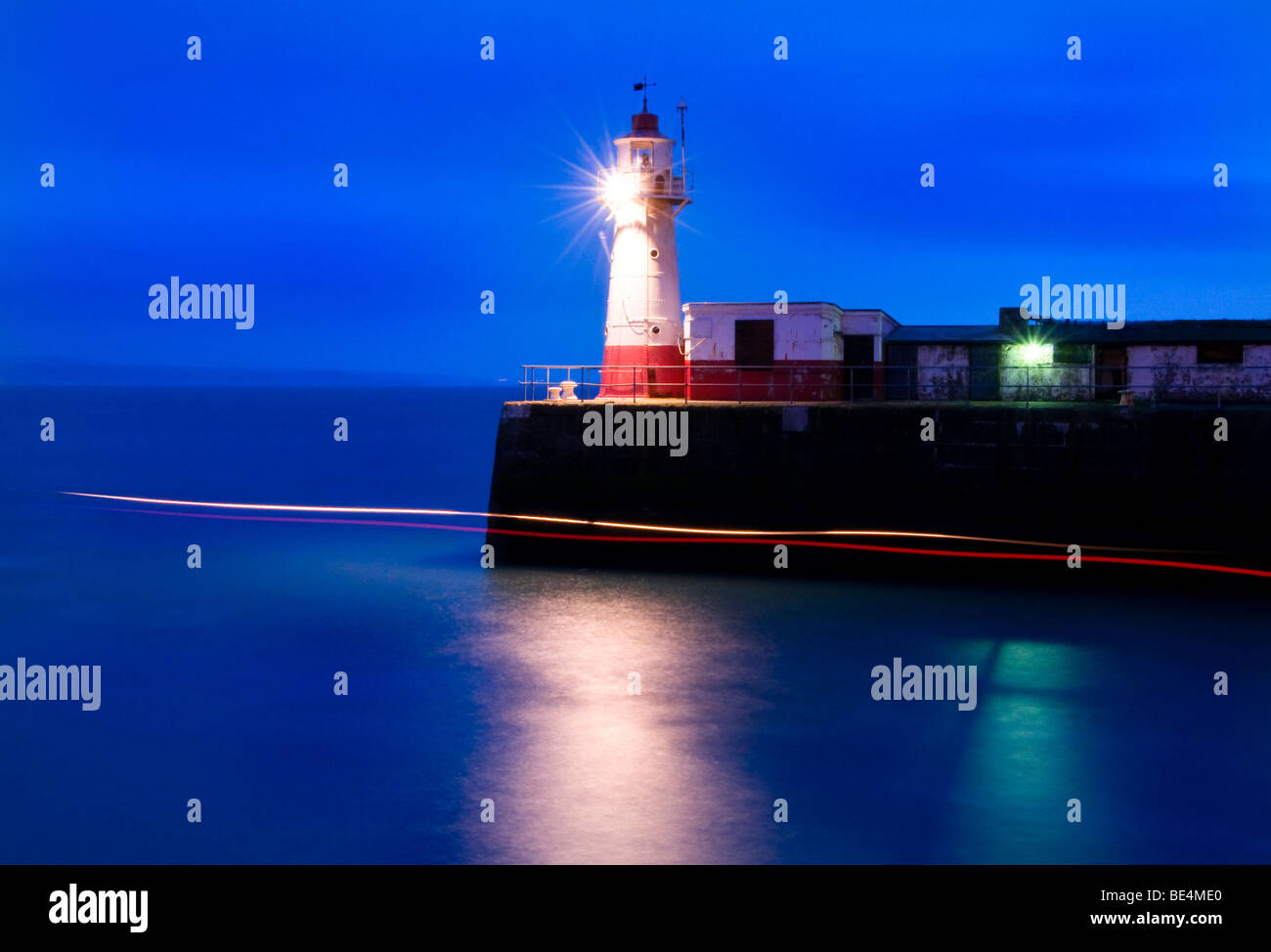 Newlyn pier hi-res stock photography and images - Alamy