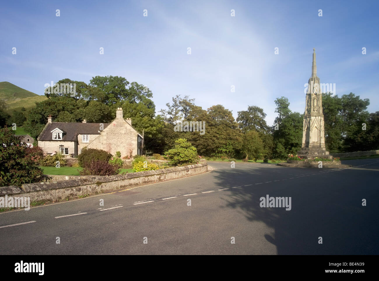 ilam village staffordshire in the peak district Stock Photo - Alamy