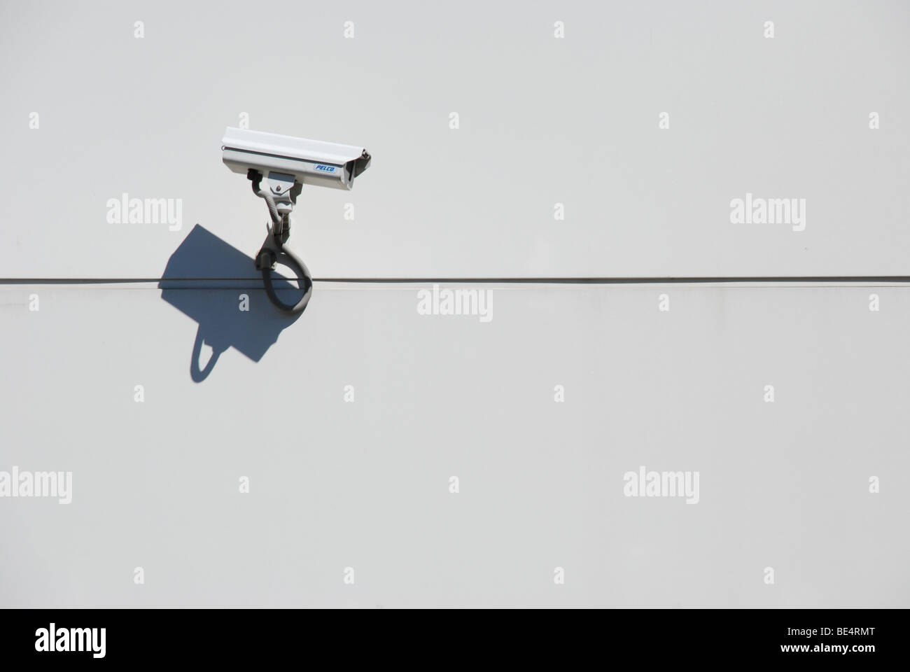 Plain wall hi-res stock photography and images - Alamy