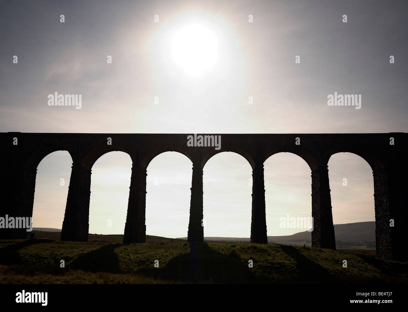 Ribblehead silhouette hi-res stock photography and images - Alamy