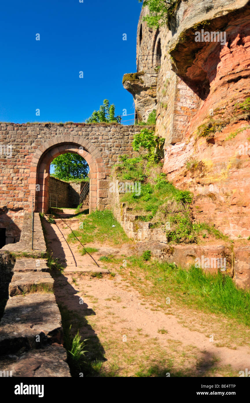 Graefenstein castle ruins, Merzalben, Naturpark Pfaelzerwald nature ...