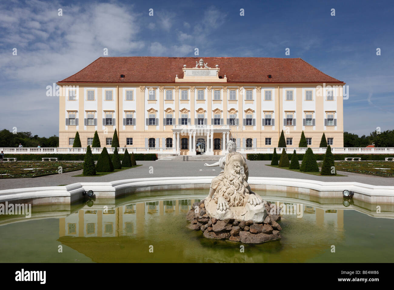 Najadebrunnen fountain, baroque terrace garden, Schloss Hof castle in ...