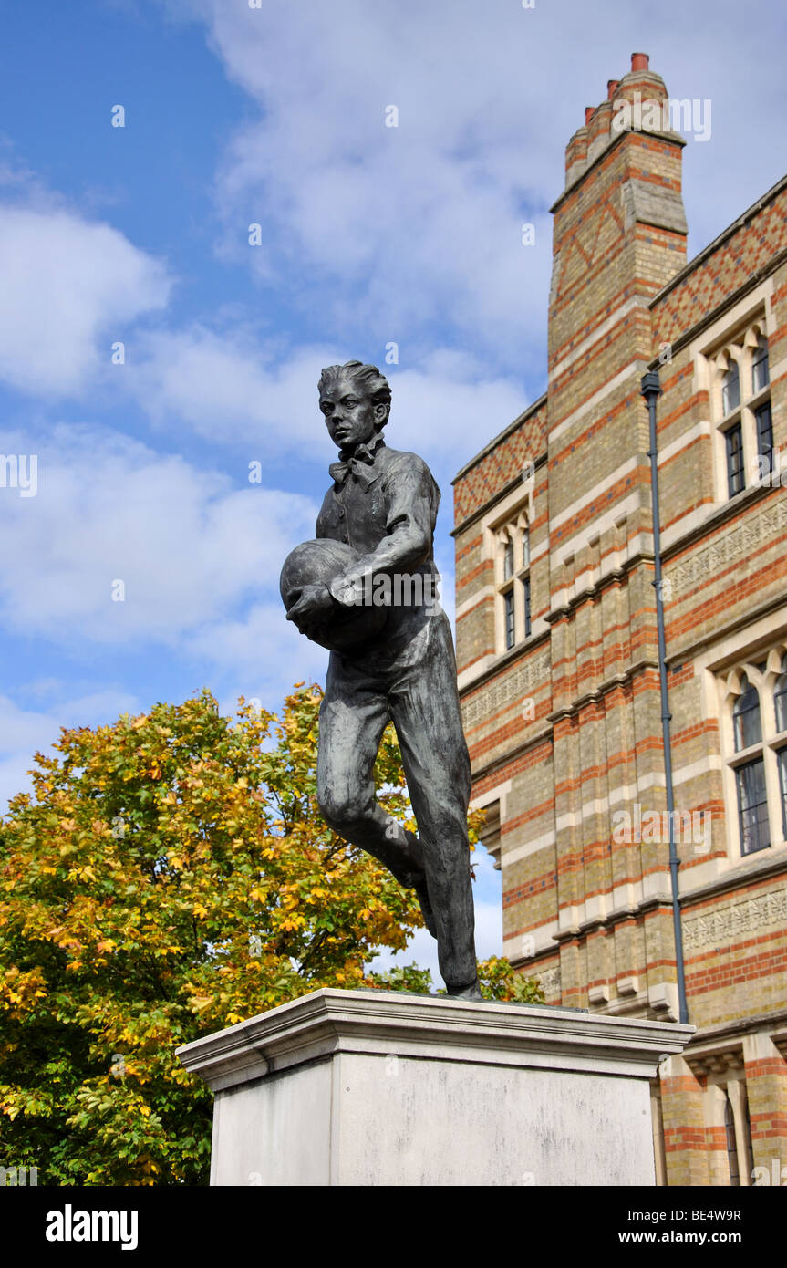 Statue William Webb Ellis Rugby Stock Photos & Statue William Webb ...