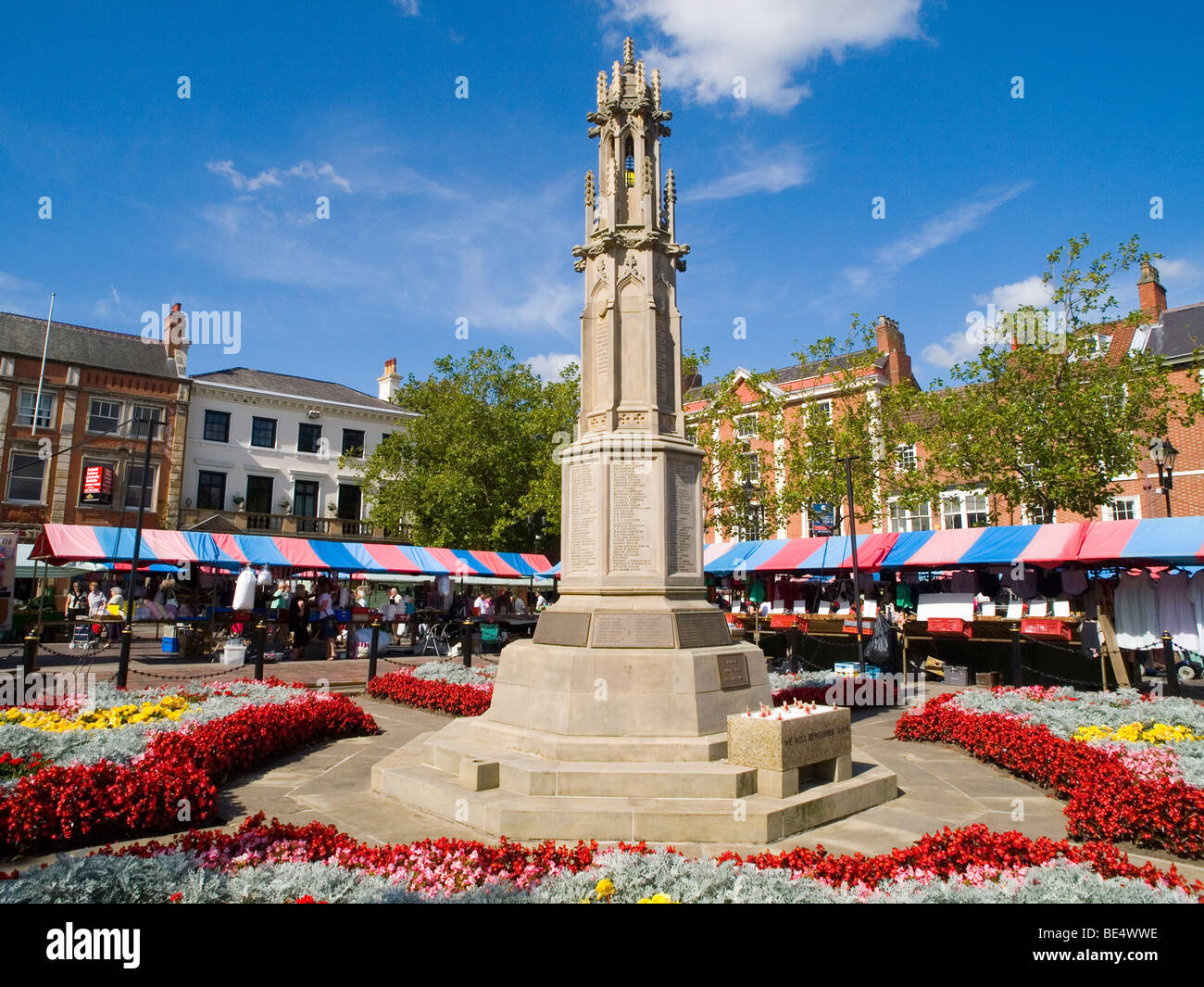 Retford market square england nottinghamshire hi-res stock photography ...