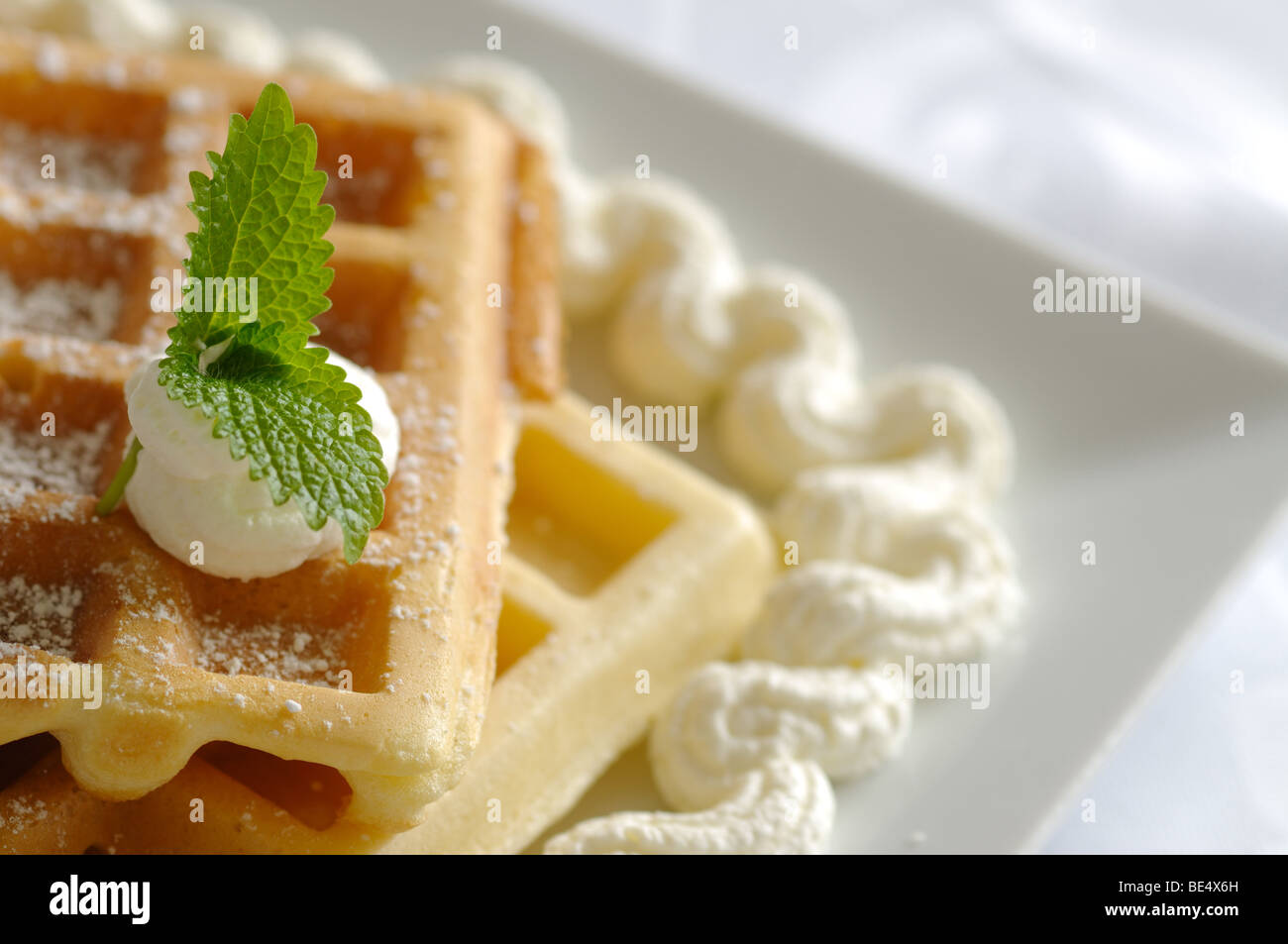 Cream wafer hi-res stock photography and images - Alamy