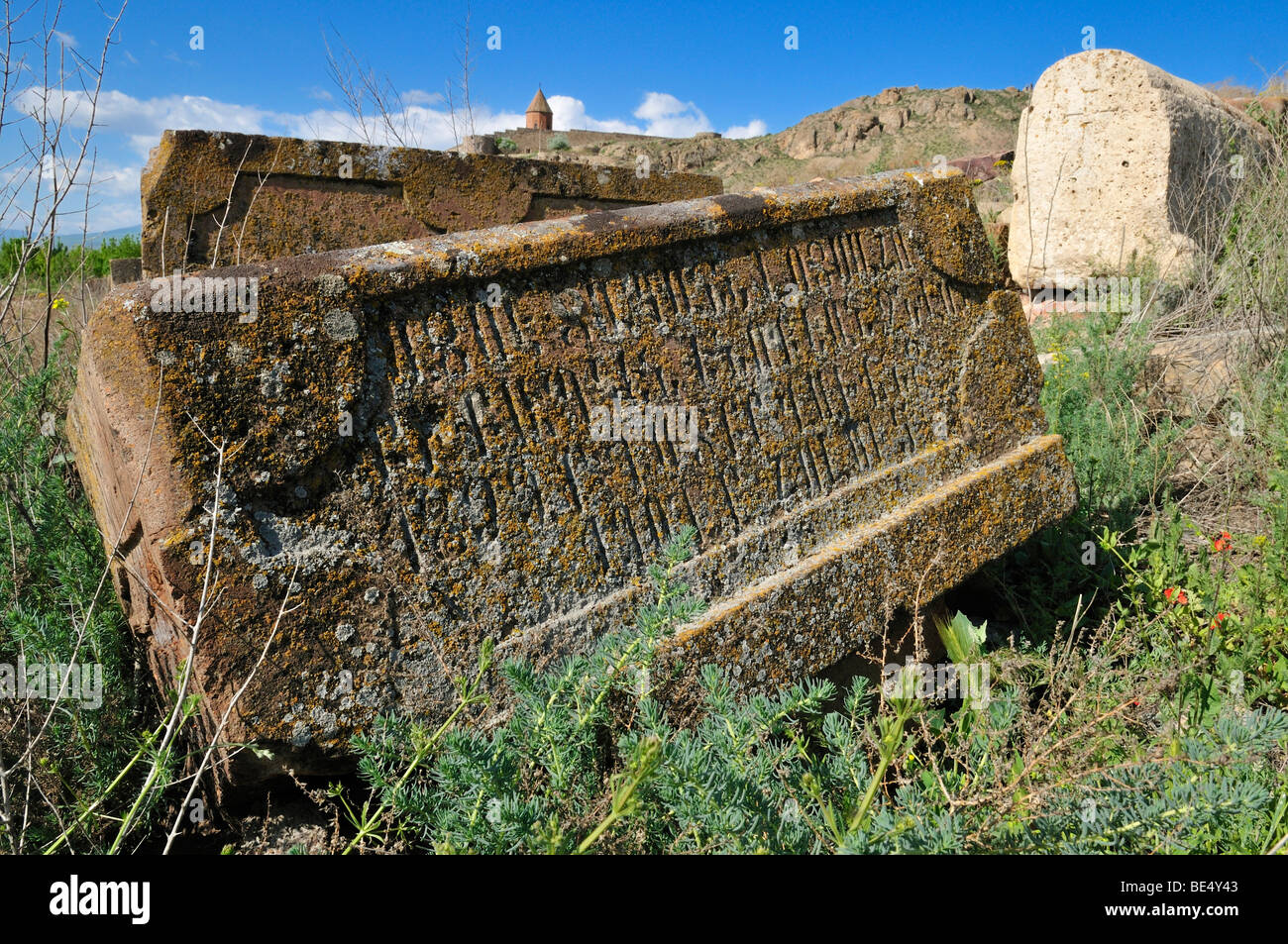 Armenian grave gravestone hi-res stock photography and images - Alamy