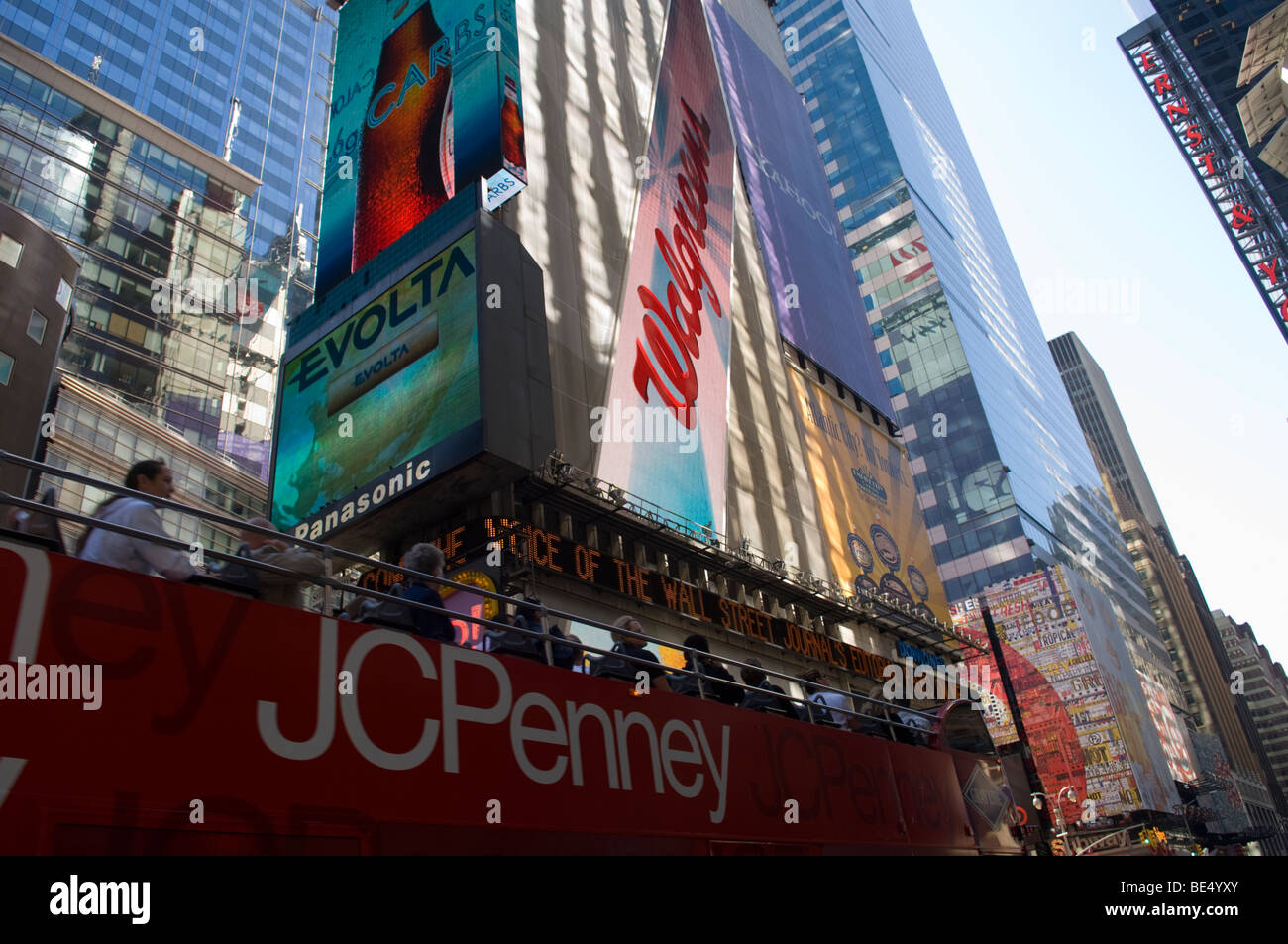 Walgreens times square hi-res stock photography and images - Alamy