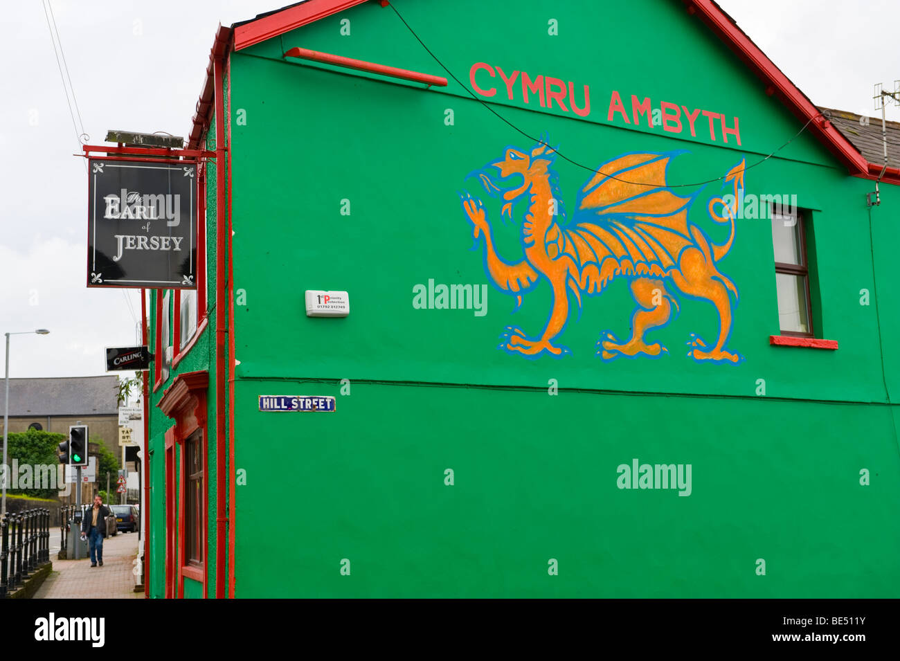 The EARL OF JERSEY pub with dragon mural painted on end wall at Briton ...