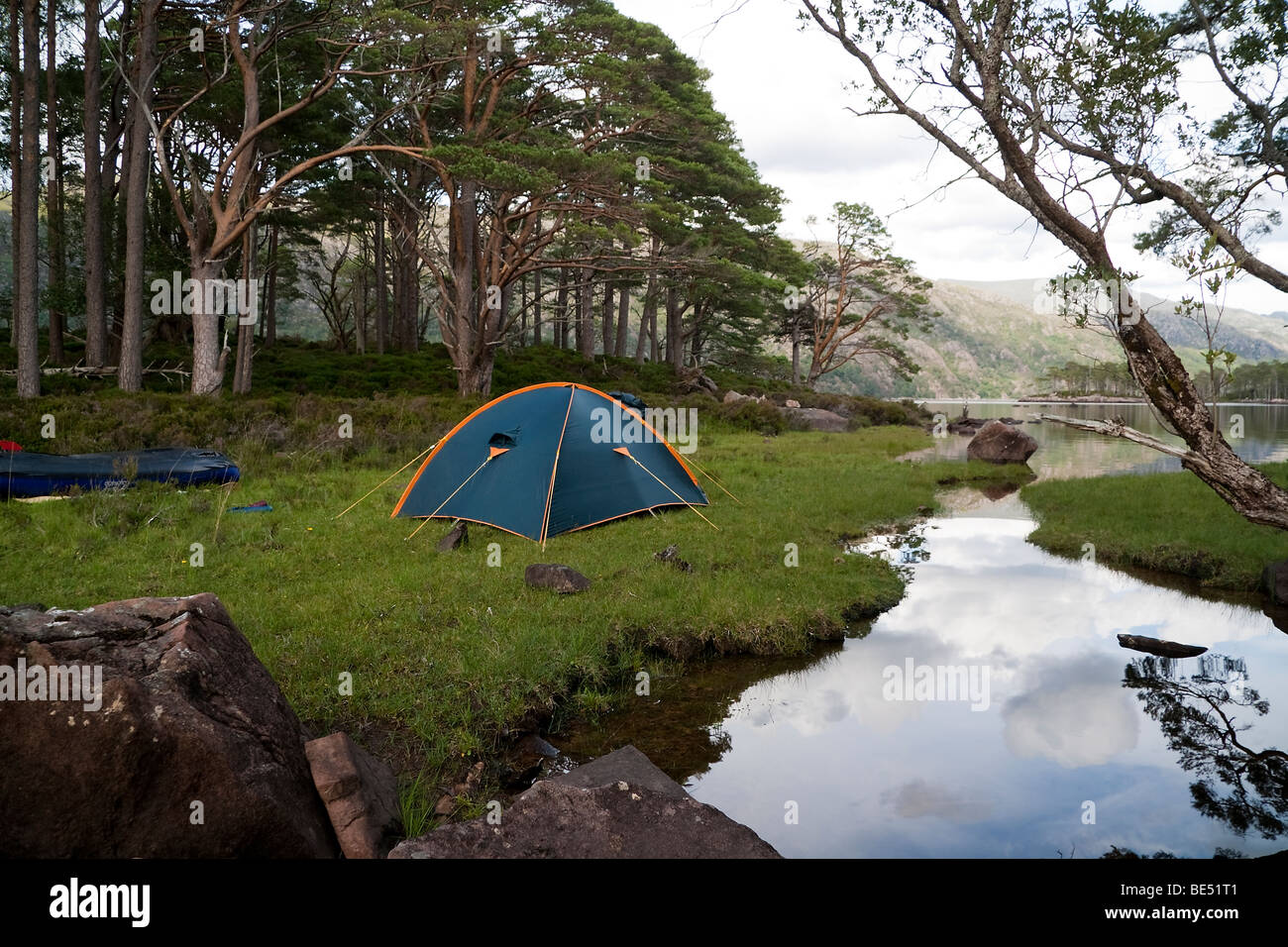Tent pitched on an island on Loch Maree Stock Photo - Alamy