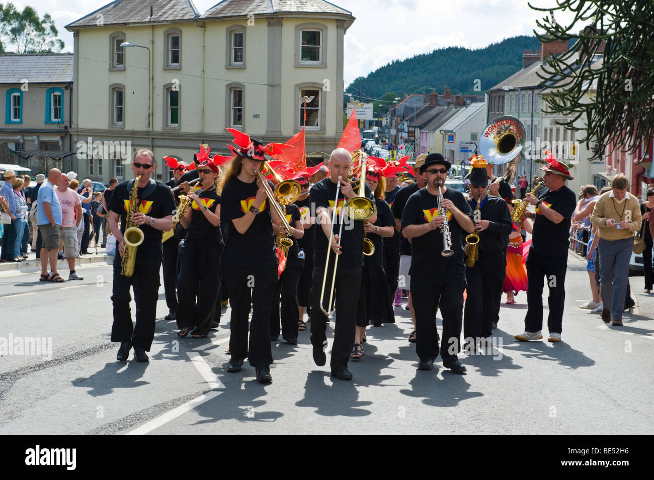 Musical street parade hi-res stock photography and images - Alamy