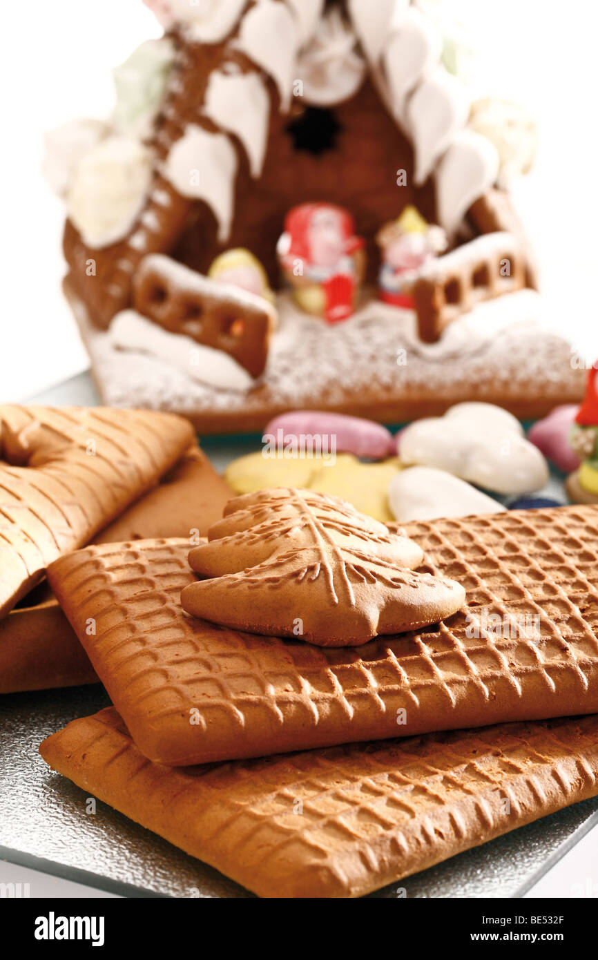 Gingerbread house, witch's house, ingredients to make one yourself ...