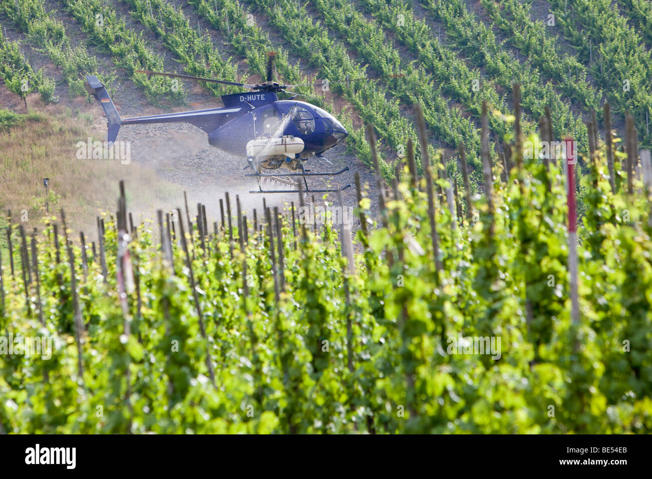 Helicopter vineyard spraying hi-res stock photography and images - Alamy