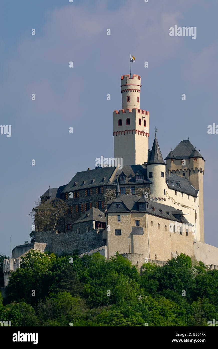 German castle medieval trees hi-res stock photography and images - Alamy