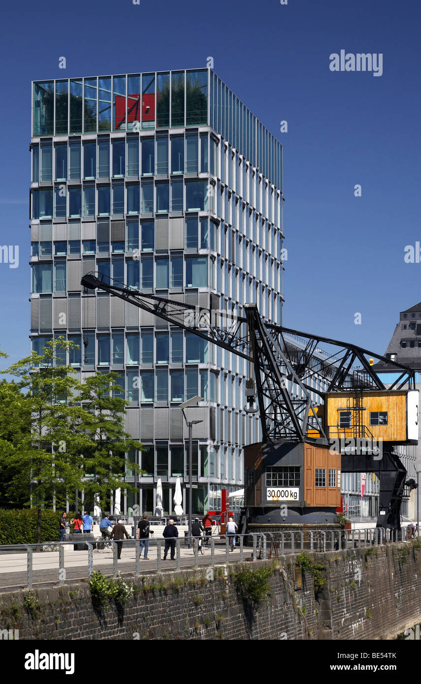 Office building KAP on Suedkai quay and historical port crane in the ...