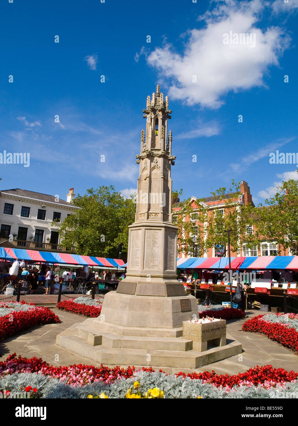 Retford market square england nottinghamshire hi-res stock photography ...