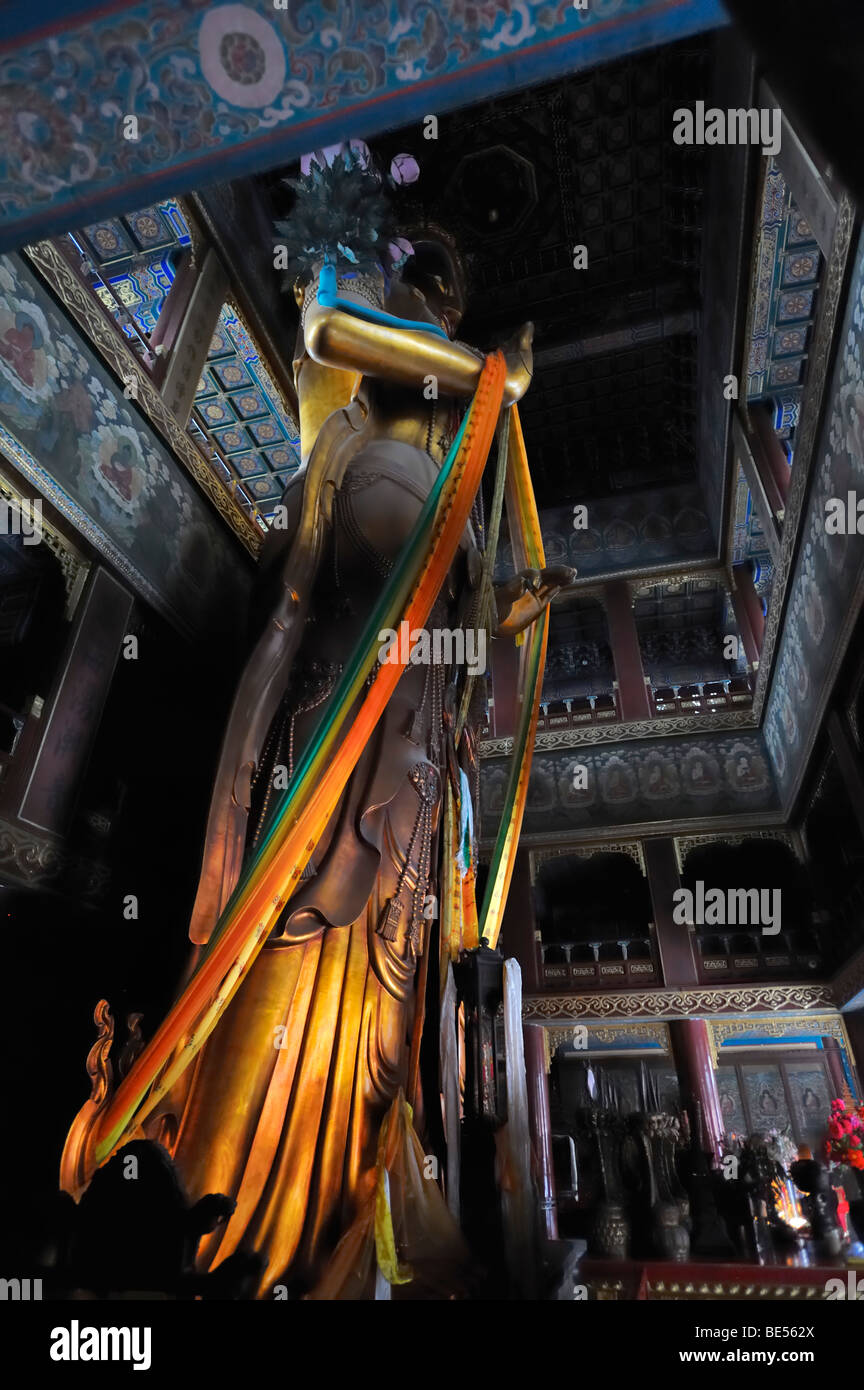 The 18m tall sandalwood statue of Maitreya Buddha at the Lama Temple ...