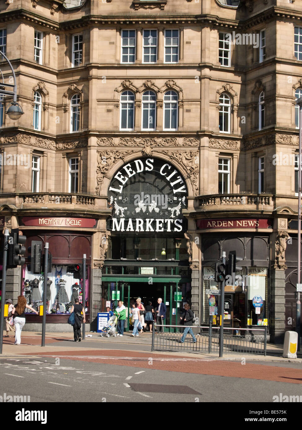 Leeds city markets hi-res stock photography and images - Alamy
