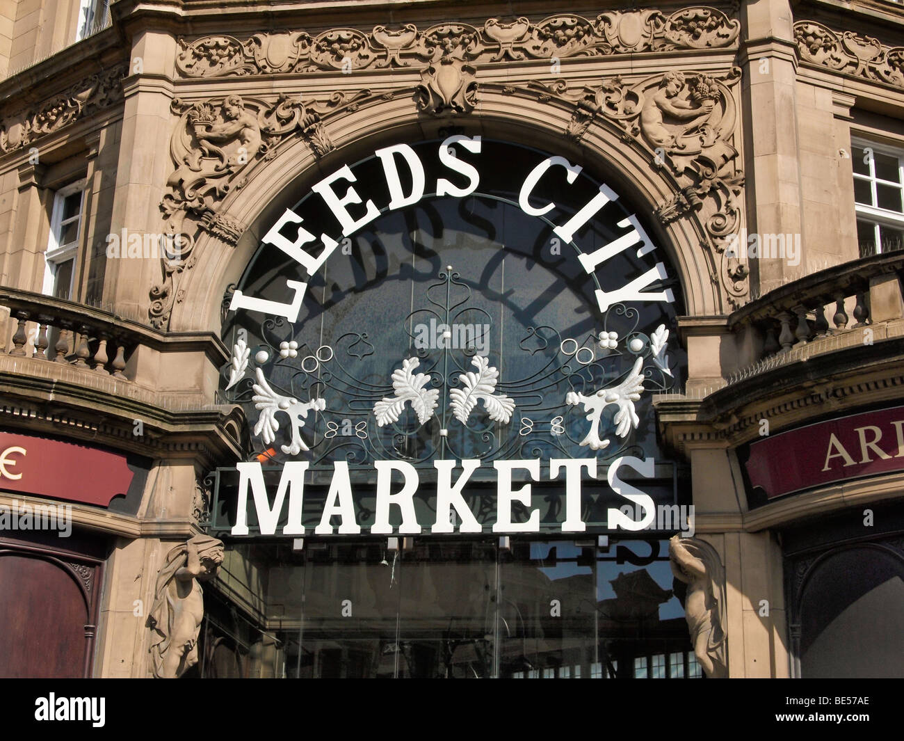 Leeds city markets hi-res stock photography and images - Alamy