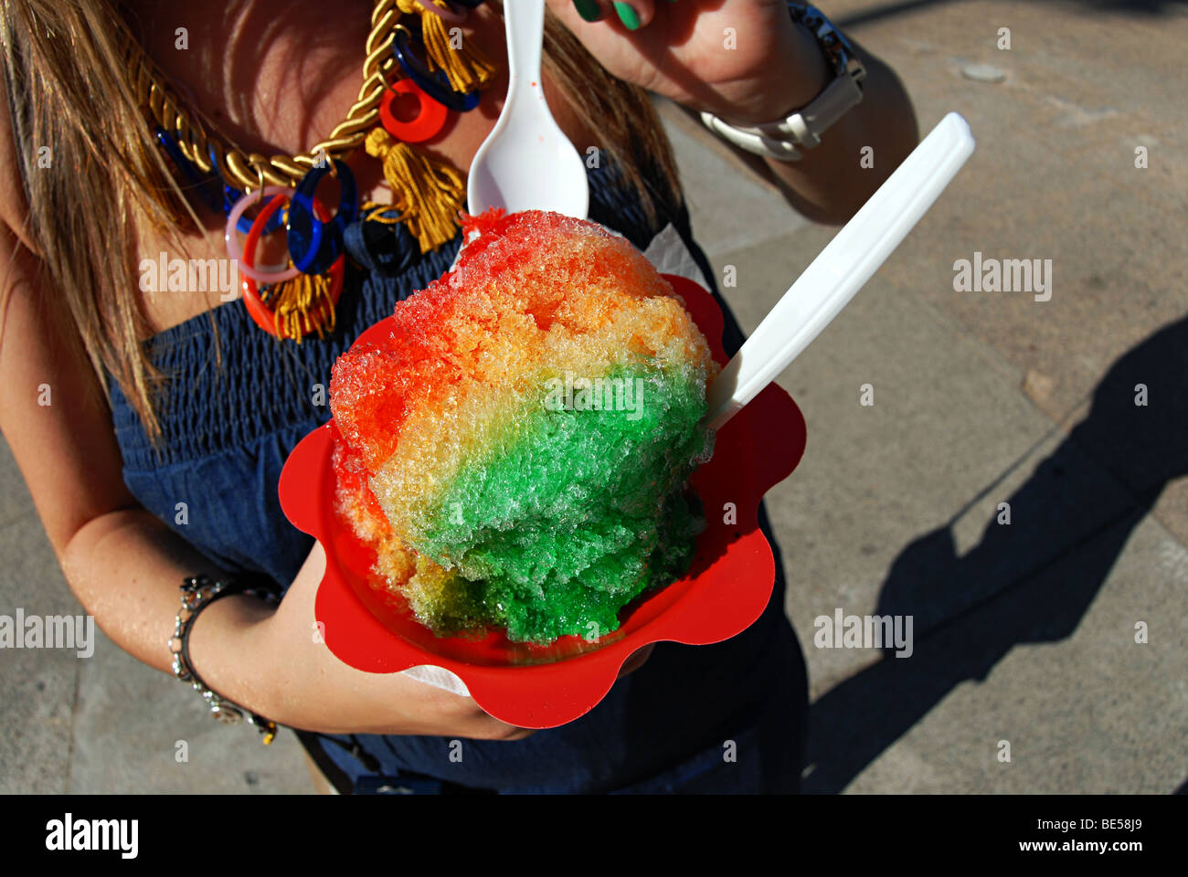 Snow cone hi-res stock photography and images - Alamy