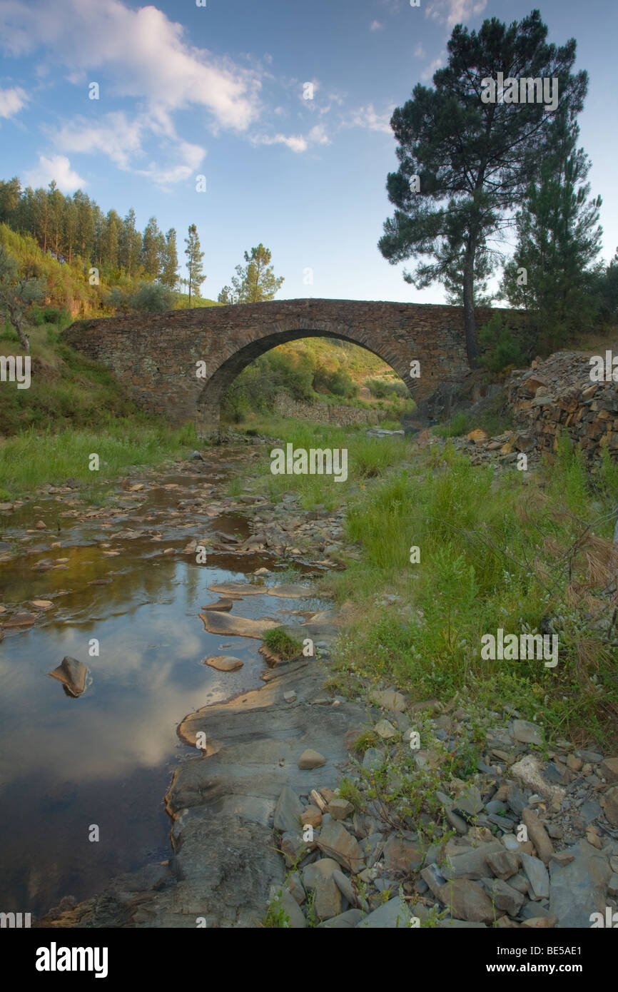 A roman bridge hi-res stock photography and images - Alamy