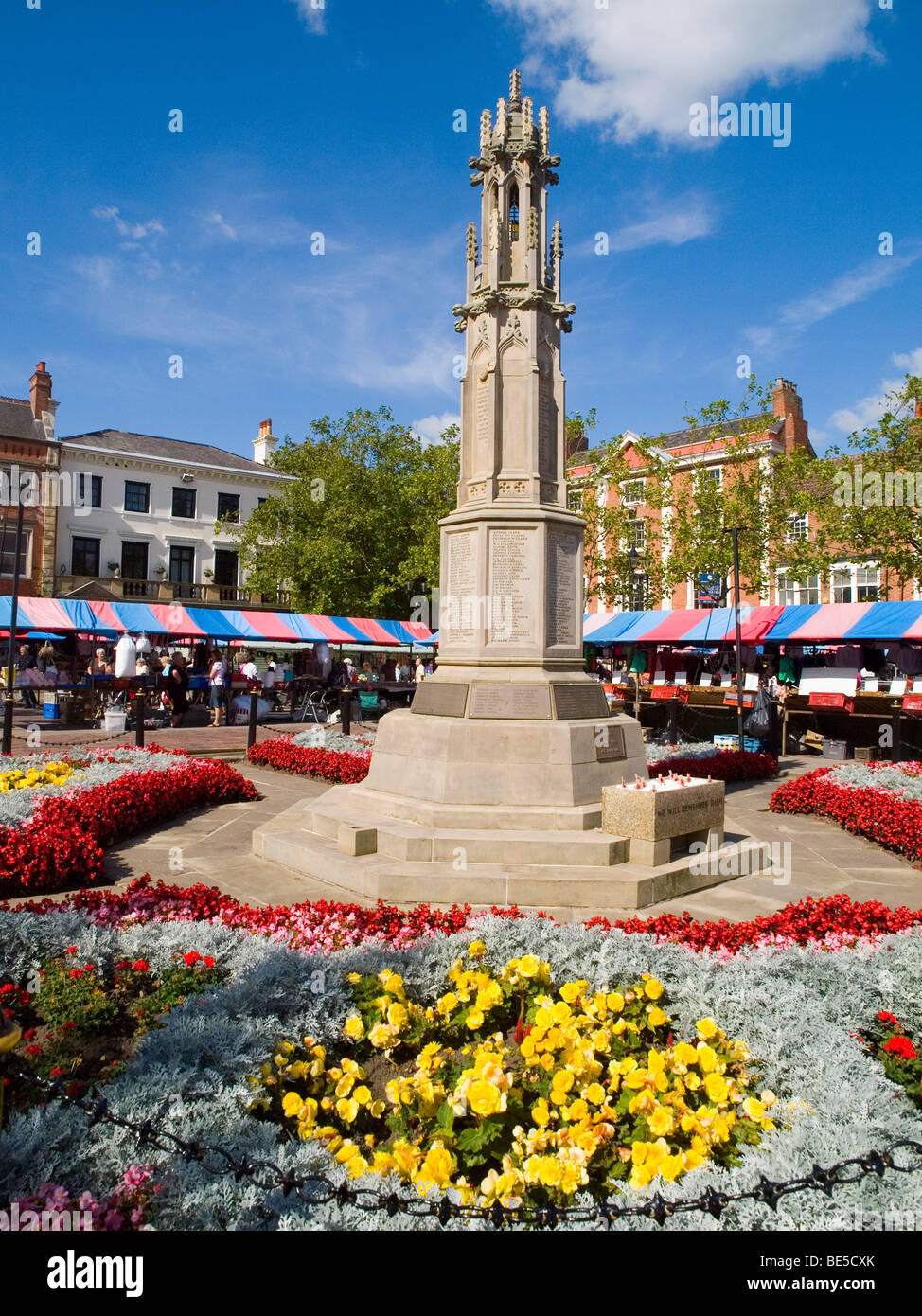 Retford market square hi-res stock photography and images - Alamy