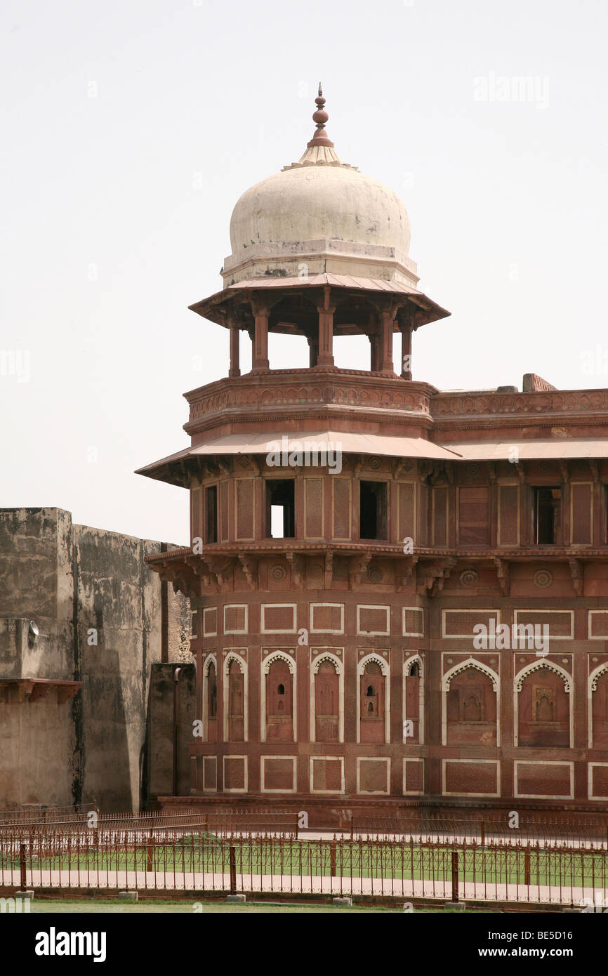 Inside the Red Fort at Agra, India Stock Photo - Alamy