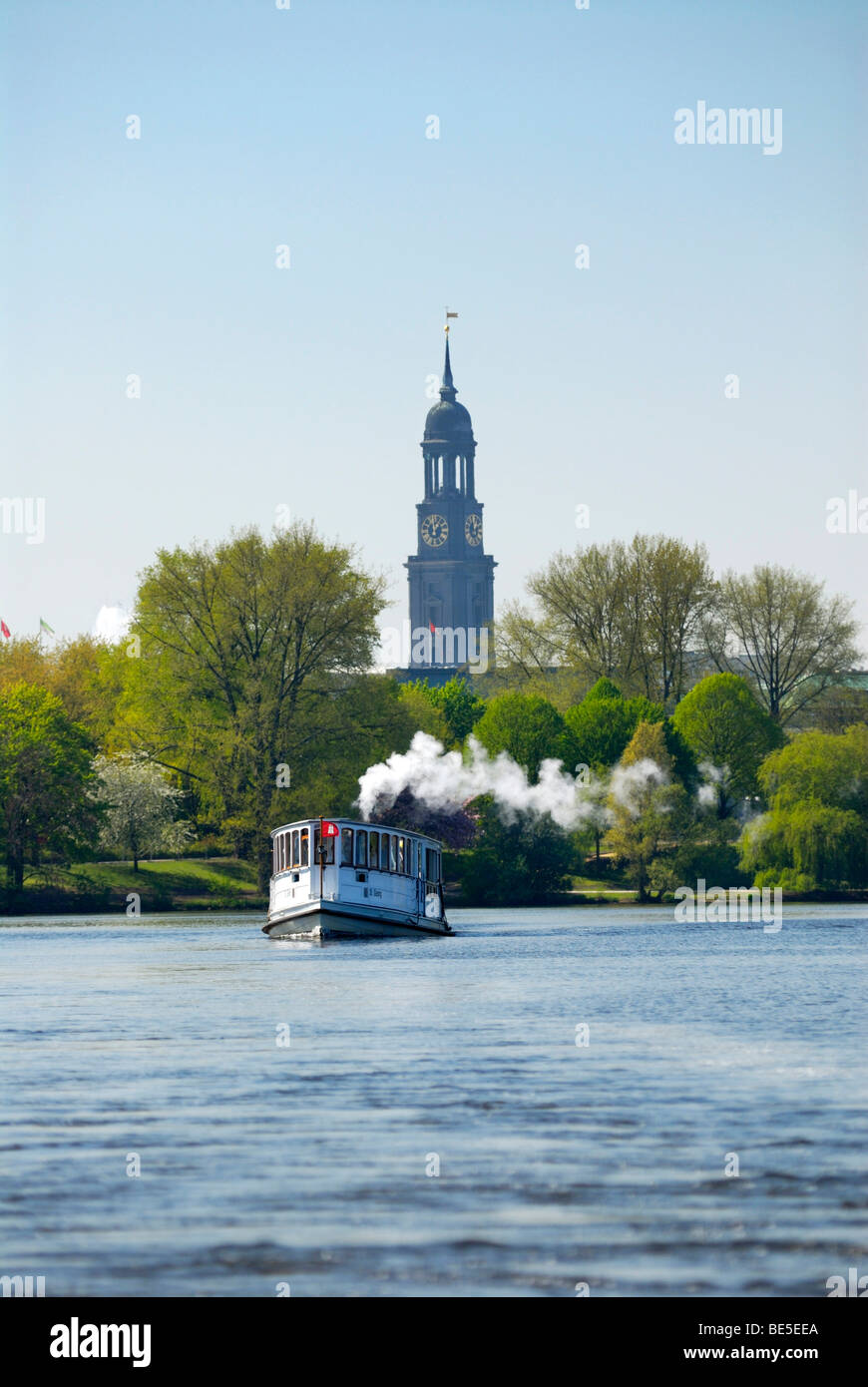 The historic Alster steamer St. George on the Aussenalster Outer Alster ...