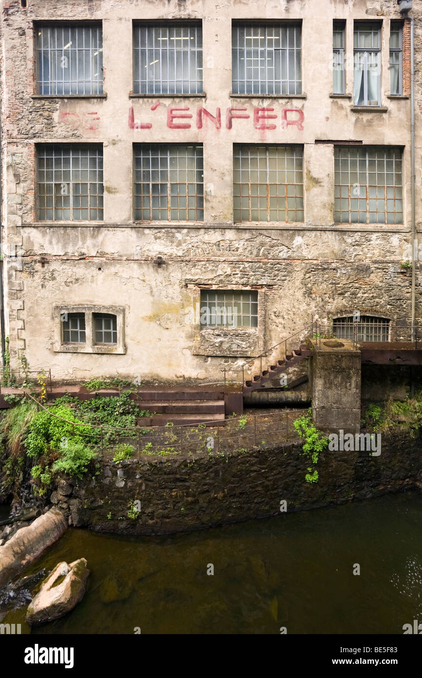 Old factory building france hi-res stock photography and images - Alamy