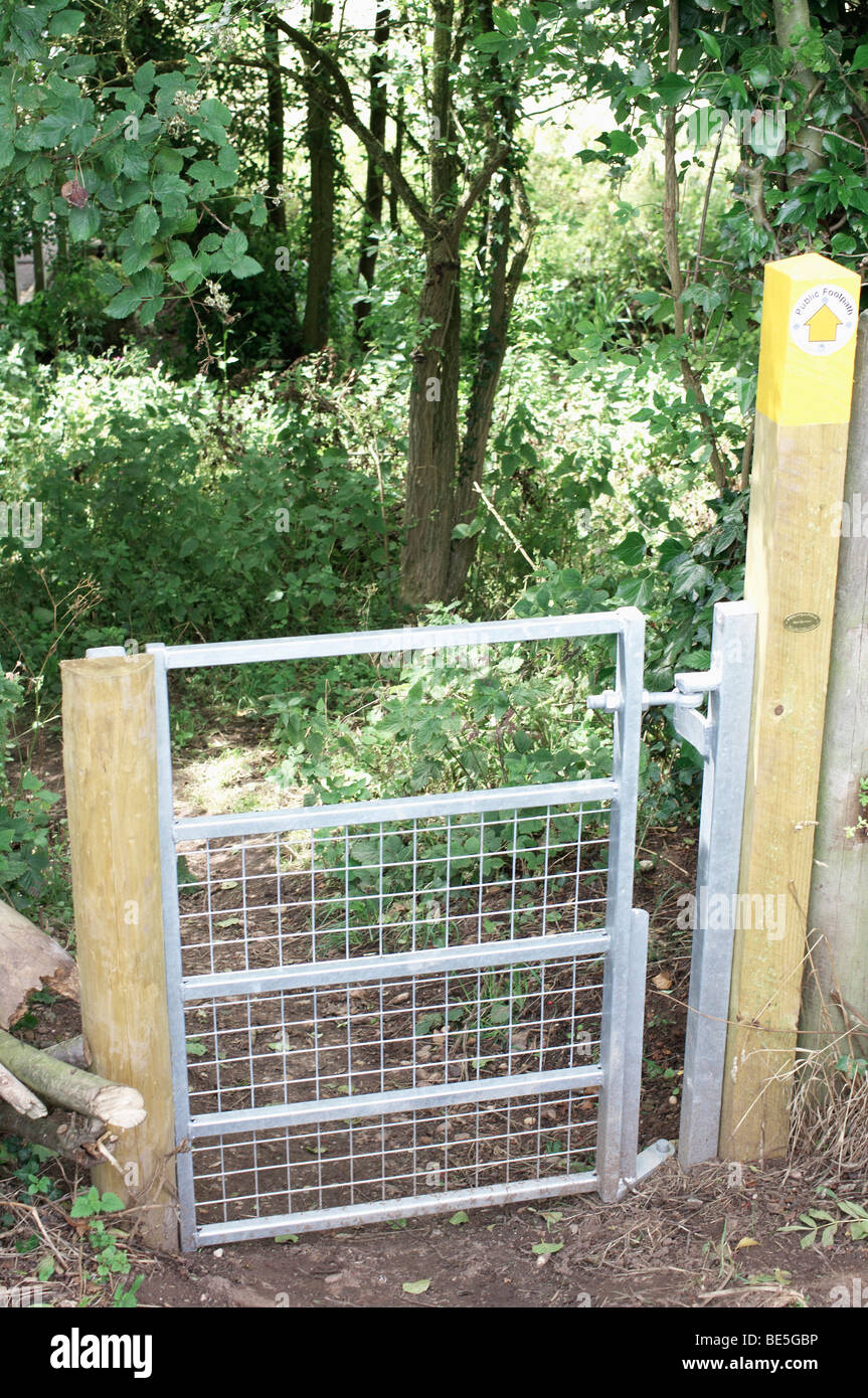 A gate on a footpath Stock Photo - Alamy