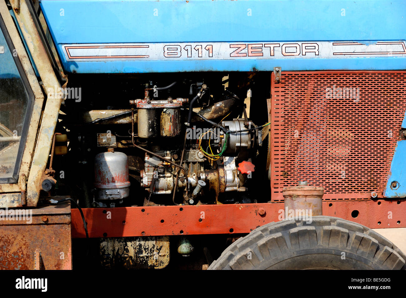 Vintage tractor engine close up Stock Photo - Alamy