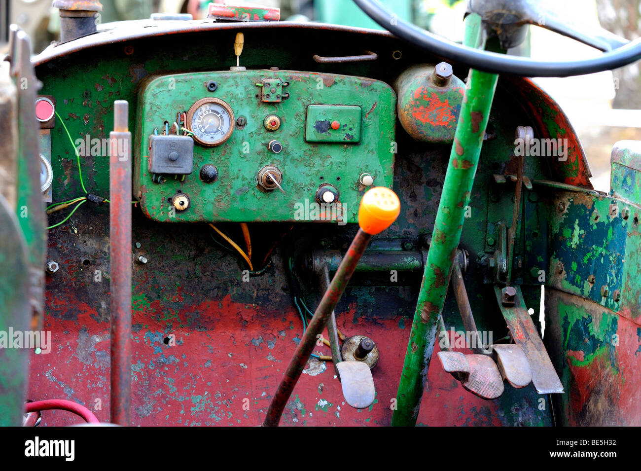 Vintage tractor engine close up Stock Photo - Alamy