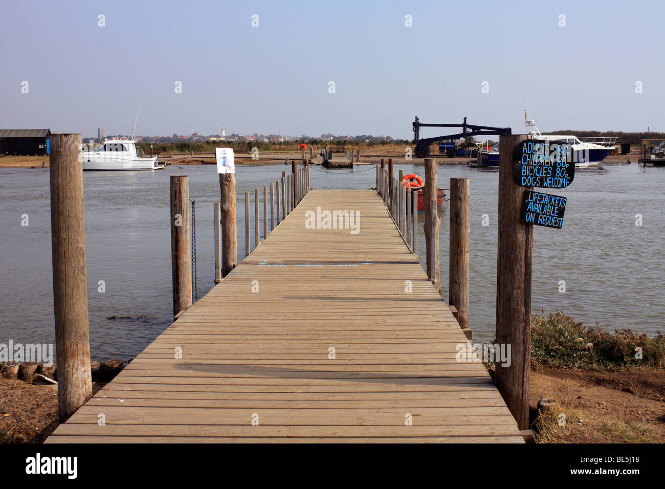 Southwold to walberswick ferry boat hi-res stock photography and images ...