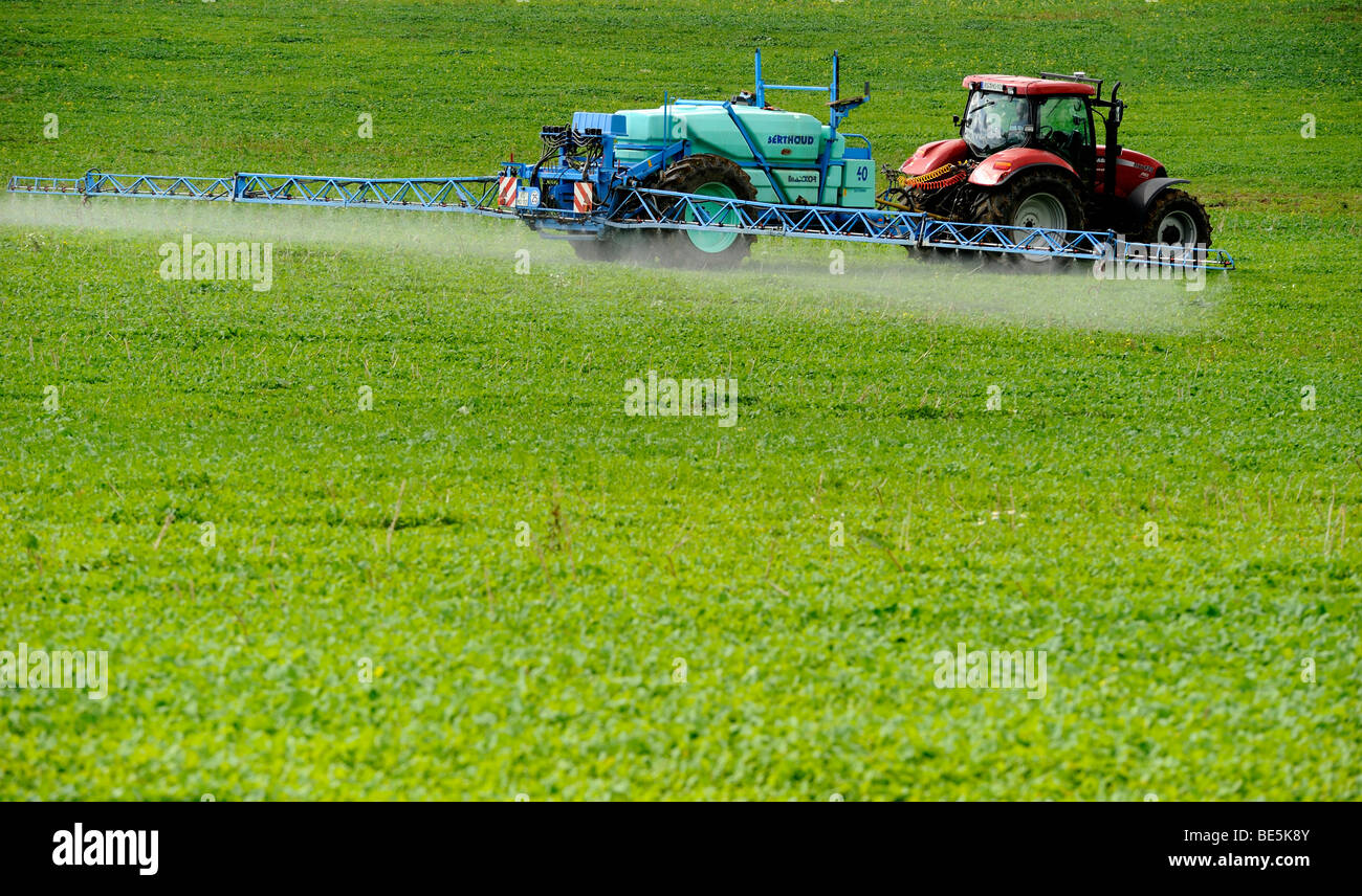 Liquid Fertilizer Farm Stock Photos & Liquid Fertilizer Farm Stock ...