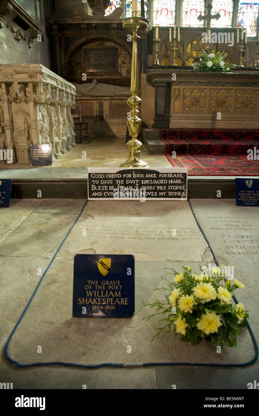 Shakespeares grave hi-res stock photography and images - Alamy