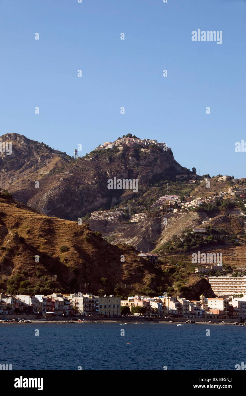 Taormina giardini naxos hi-res stock photography and images - Alamy