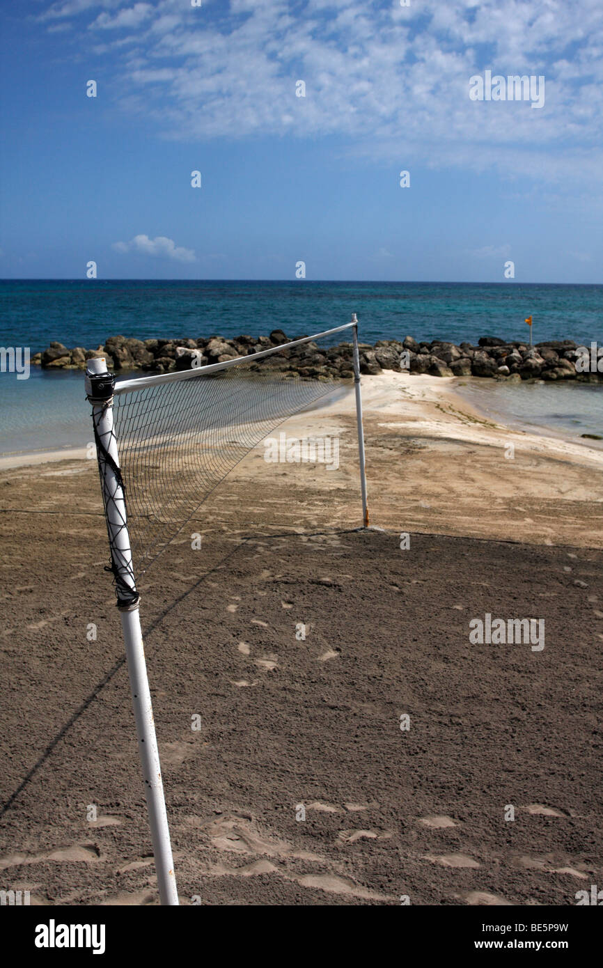 Net on beach hi-res stock photography and images - Alamy
