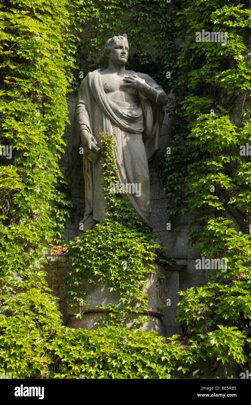Berlin statue statues hi-res stock photography and images - Alamy